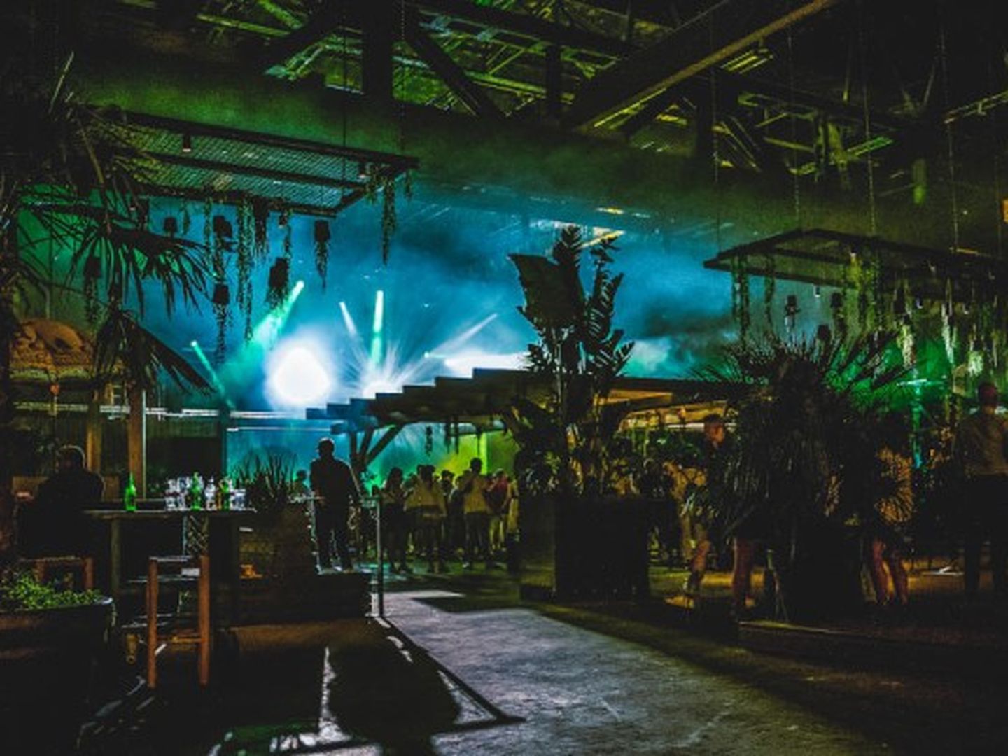 RheinRiff – surfen lernen in Düsseldorf | Stadtwerke Düsseldorf